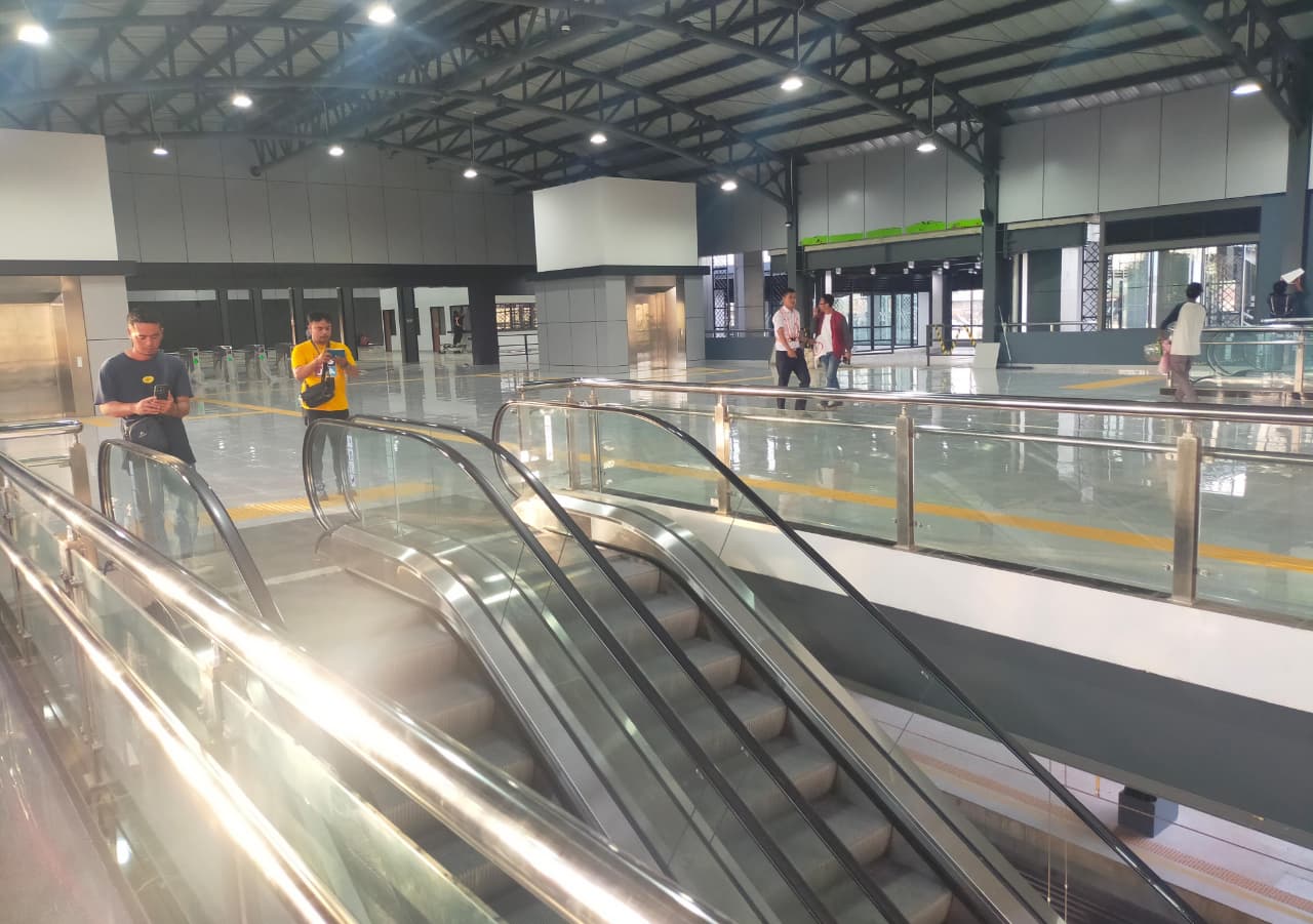 Selamat Datang Simpul Transportasi Modern, Gedung Baru Stasiun ...